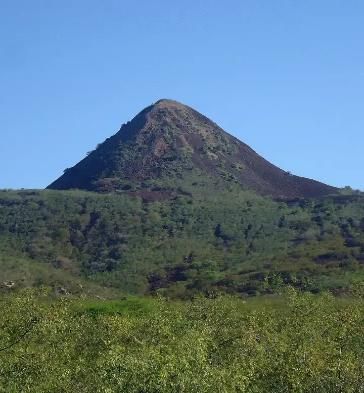 Pico do Cabugi: o vulcão extinto que é símbolo do Rio Grande do Norte